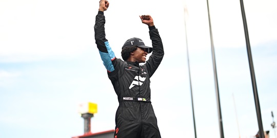 ROWE MAKES HISTORY WITH DRIVE FROM 24TH TO WIN AT WWTR | Chevrolet ...
